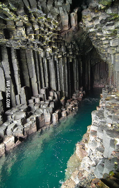 A real Minecraft cave - 9GAG