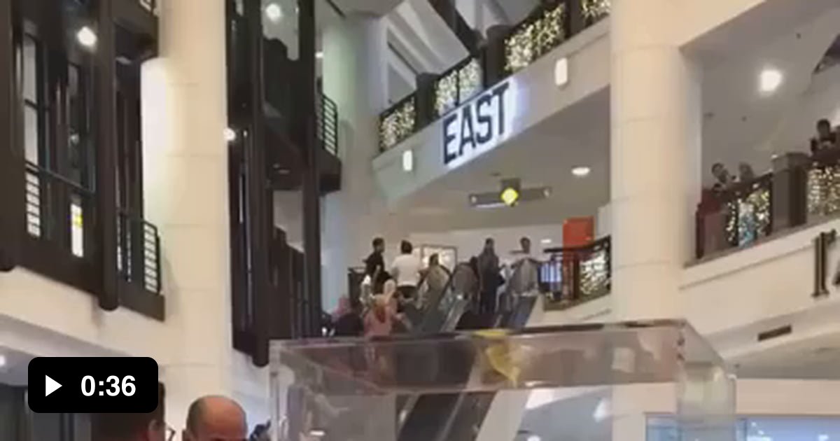 Gold Bar Challenge Berjaya Times Square, Kuala Lumpur. 7kg Gold Bar - 9GAG