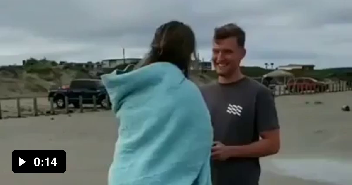 Happiest couple proposal - 9GAG