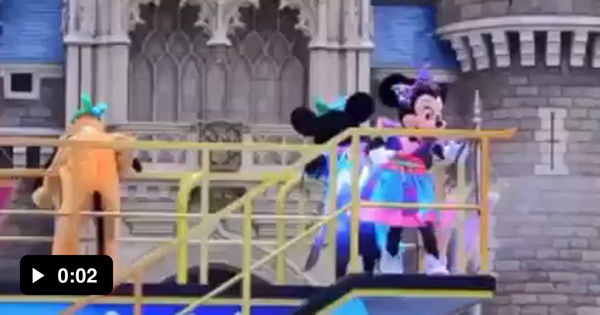 Minnie go bye bye - 9GAG