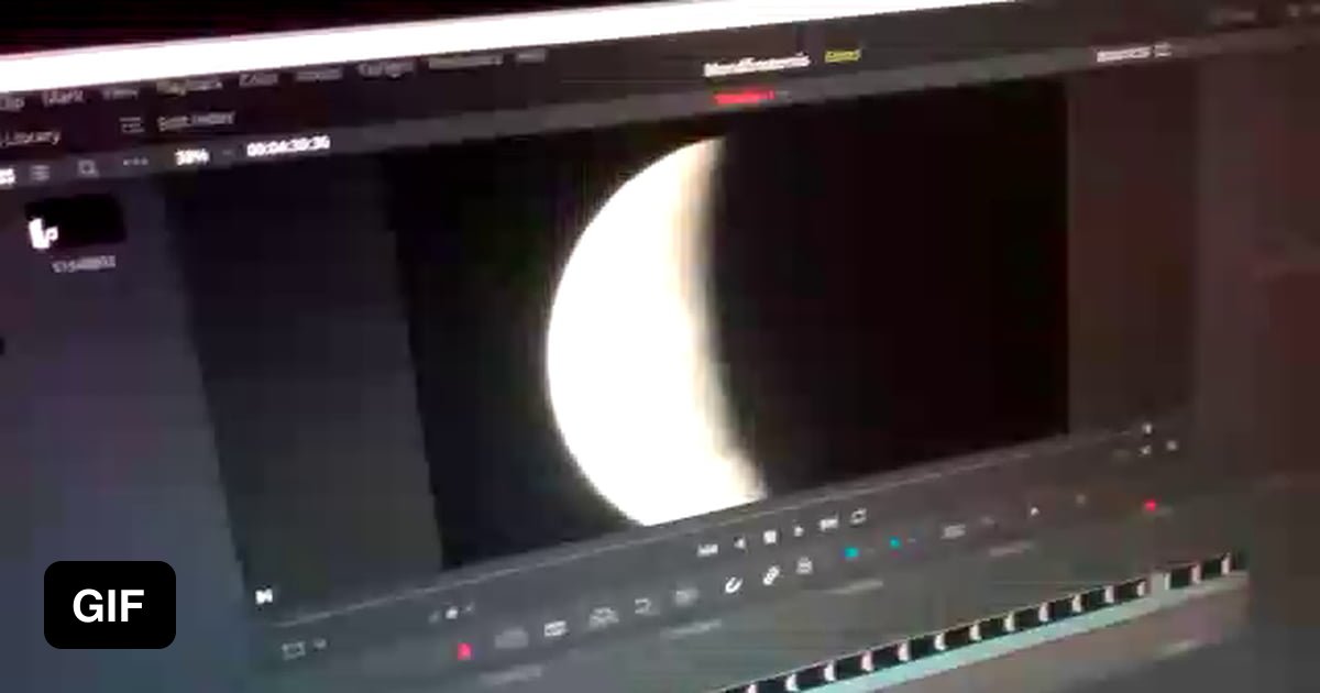 Caught a plane on tape while filming the eclipse - 9GAG