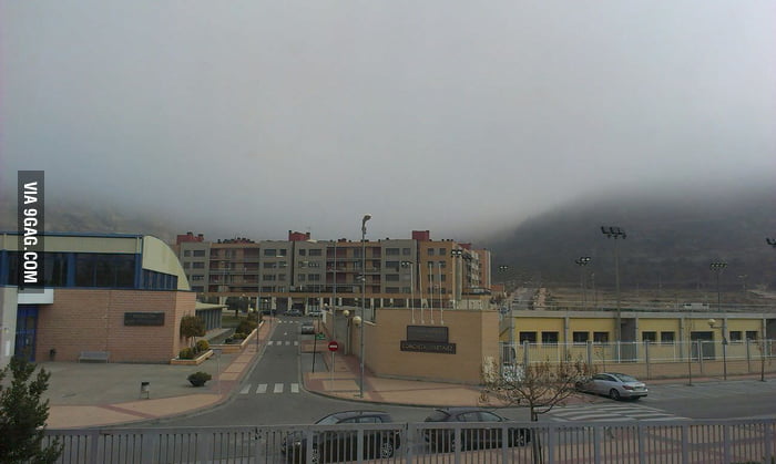 Minecraft render distance: TINY - 9GAG