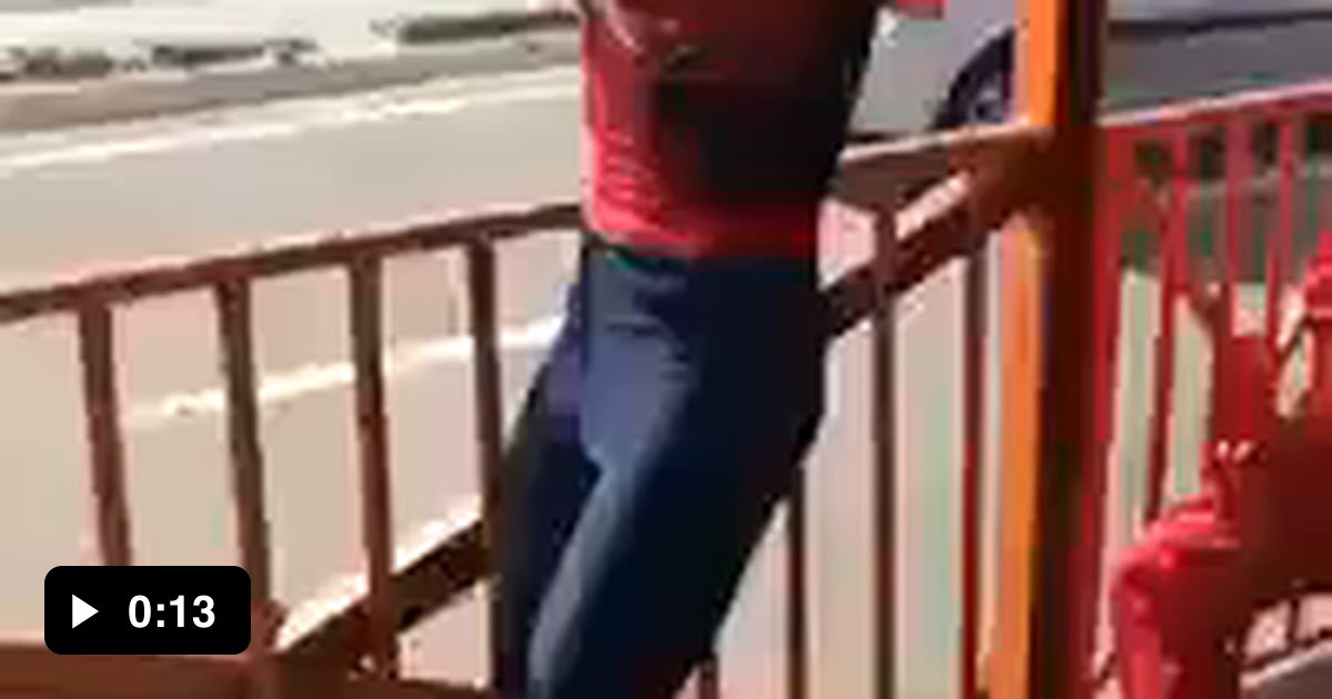 Spiderman wallruns a bus. - 9GAG