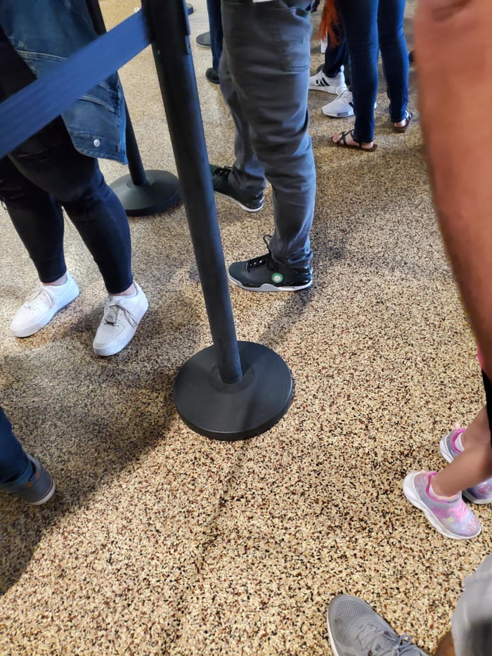 Which one of you kept the StockX tag... we've talked about this - 9GAG