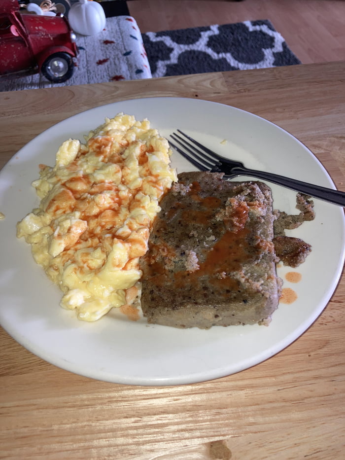Scrambled Eggs and Scrapple with Tabasco - 9GAG