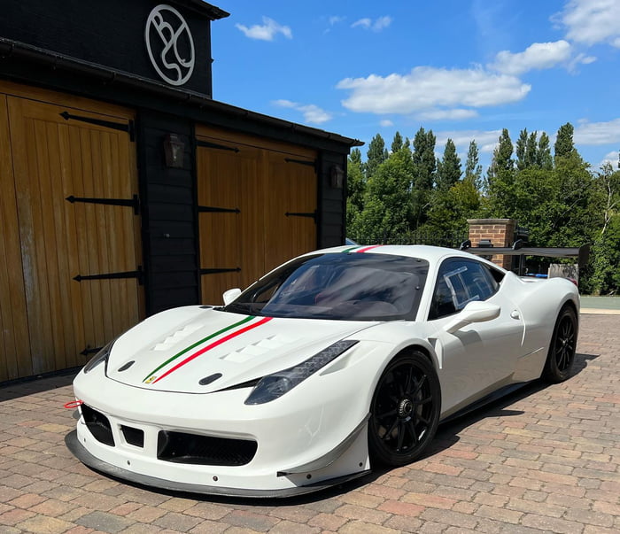 Ferrari 458 Challenge race car - 9GAG