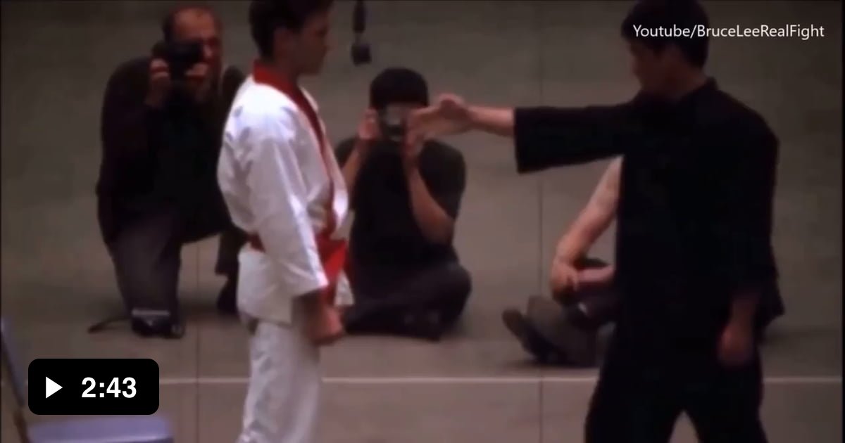 Bruce Lee one inch punch brutal speed and power. - 9GAG