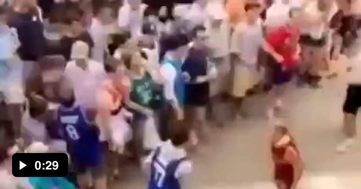 Fragile femininity didn't allow her to keep her hands to herself, women ...