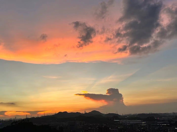 Must not sieg heil… - 9GAG