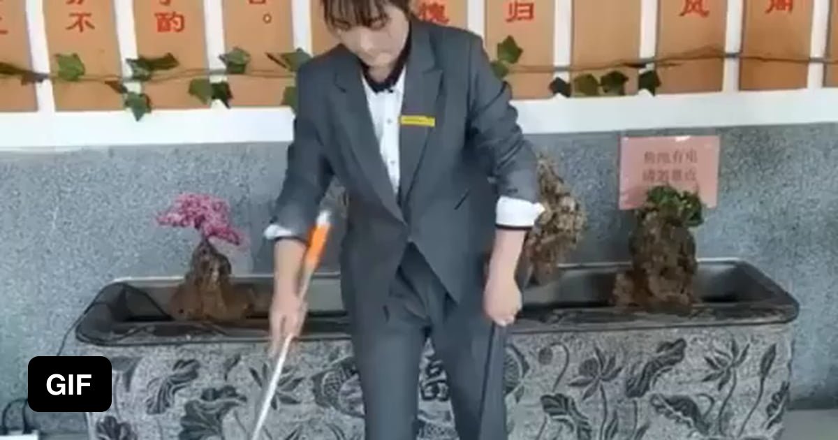 Cleaning up a water puddle in a very skilled way - 9GAG