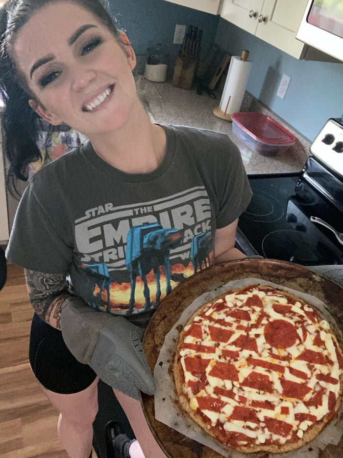 That's No Pizza. - 9GAG