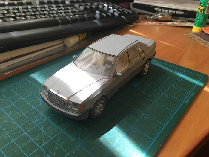 My Mercedes-Benz W124 1:24 Scale from Paper (Papercrafting) - 9GAG
