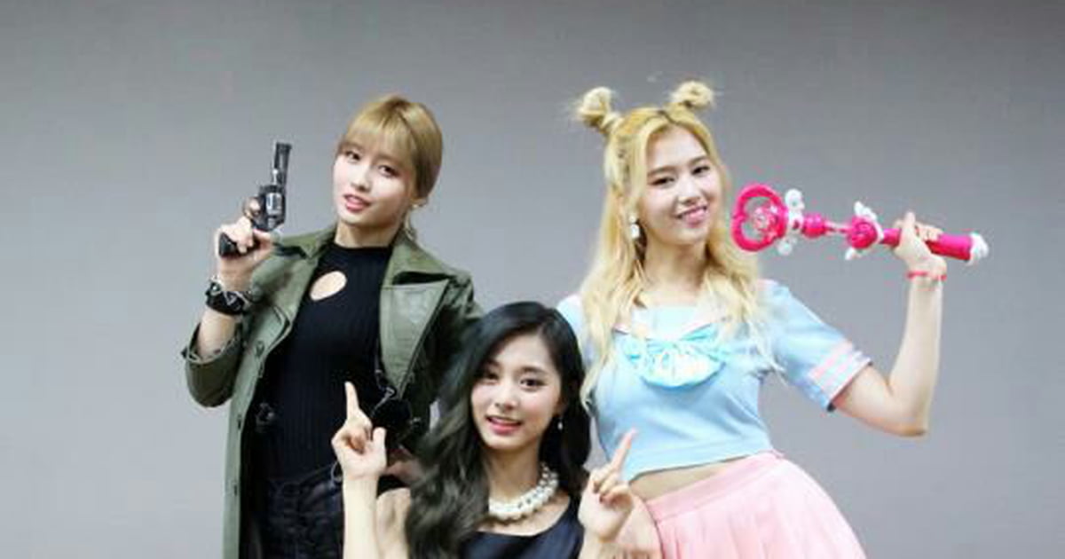 Twice Momo, Tzuyu & Sana - 9GAG