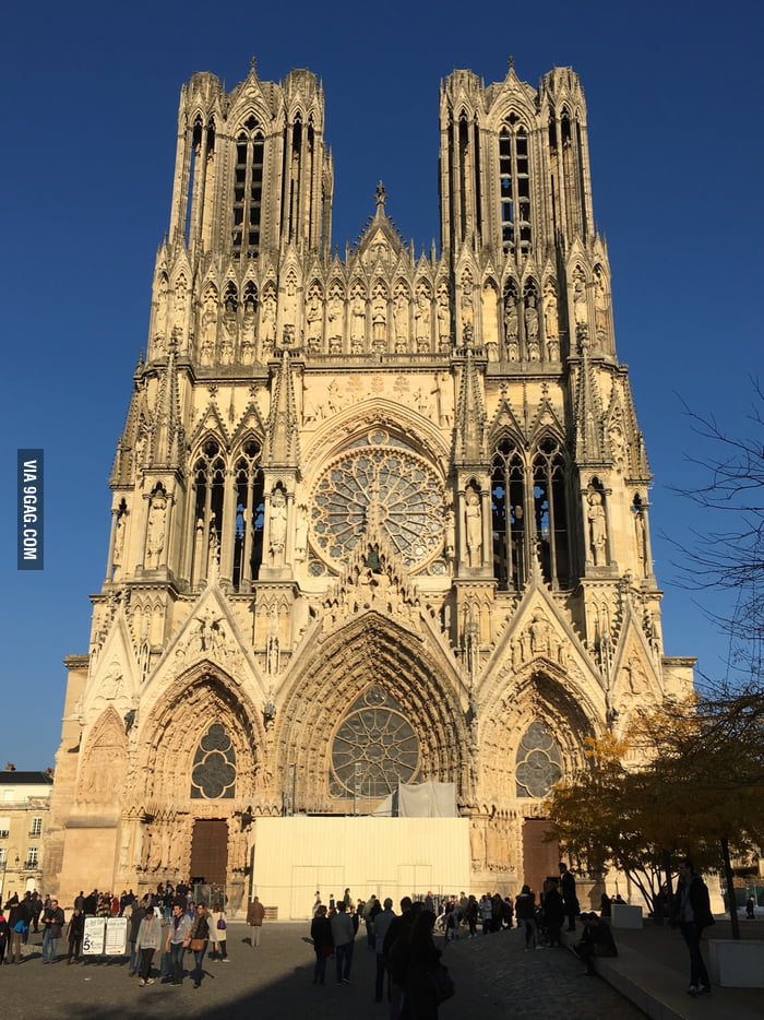 Another overview of France (Reims, capital of Champagne) - 9GAG