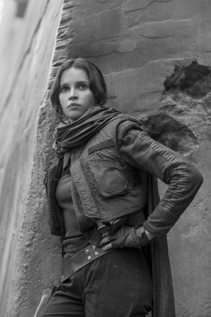 Rare picture of a beautiful IRA rebel girl (circa 1960) - 9GAG