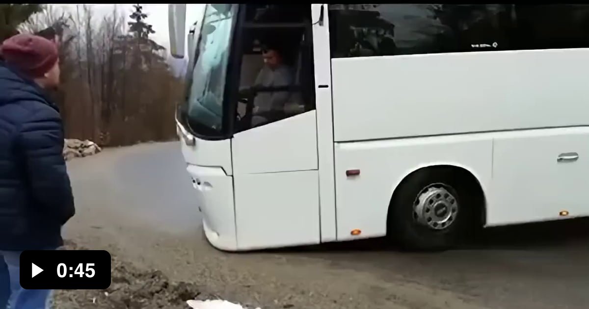 Precise and careful bus driver - 9GAG