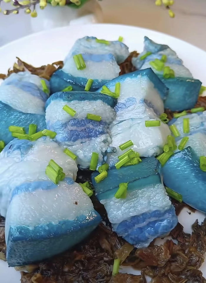 Is this the meat of Doraemon? - 9GAG