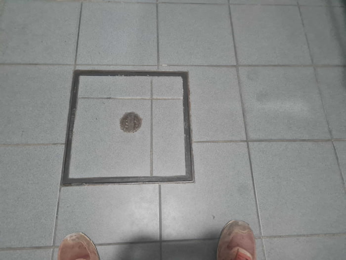 Does it bother you? - 9GAG