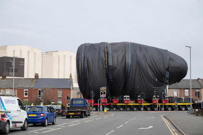 Part of the Royal Navy's new HMS Dreadnought submarine being ...