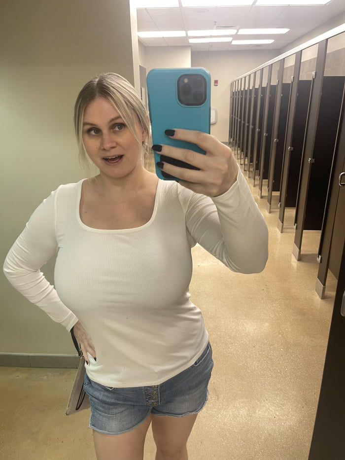 Mirror check before heading out... - 9GAG