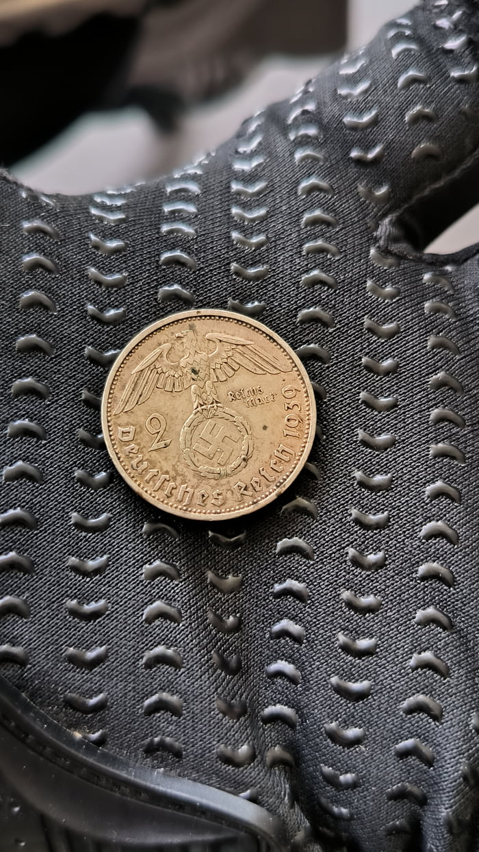 Check-out guys, 2 marks from 39 - 9GAG