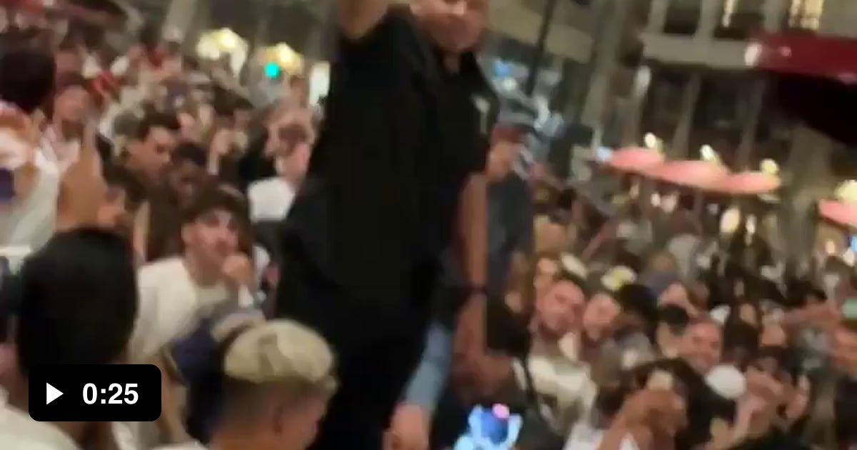 Guy finds lost phone's owner in huge crowd - 9GAG