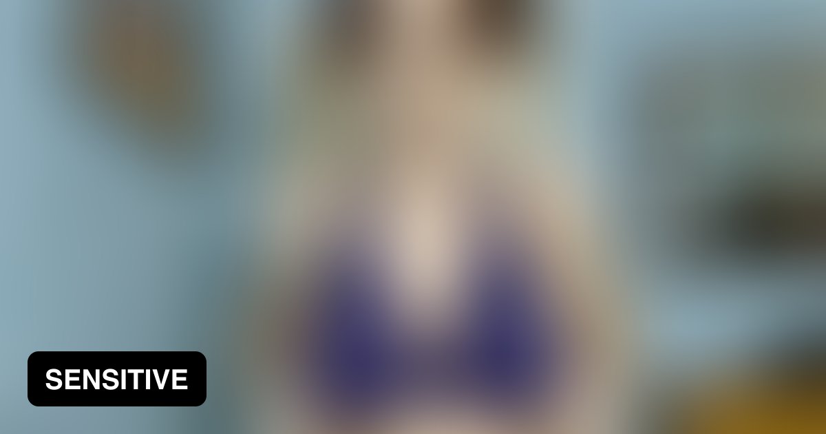 Bikini tit drop - 9GAG