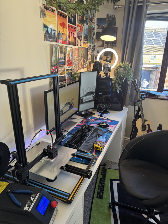 Content creation/gaming setup - 9GAG