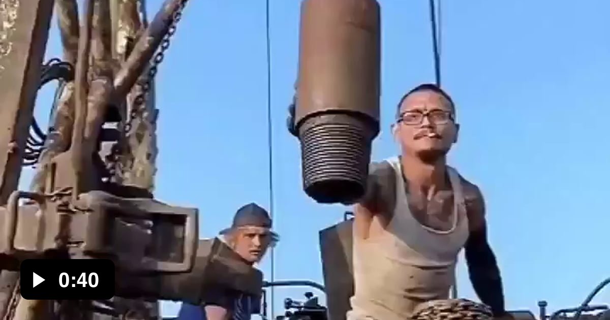 Floorman working an oil rig - 9GAG
