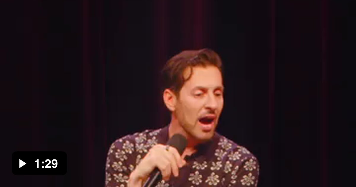 SINGLE for 5 years!!! This surgeon gets lucky at a comedy show! - 9GAG