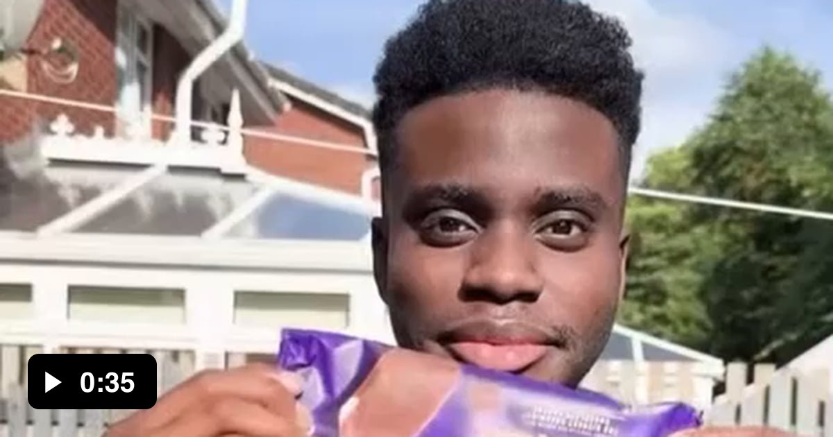 I’m confused. Is that? .. his… dad??? - 9GAG